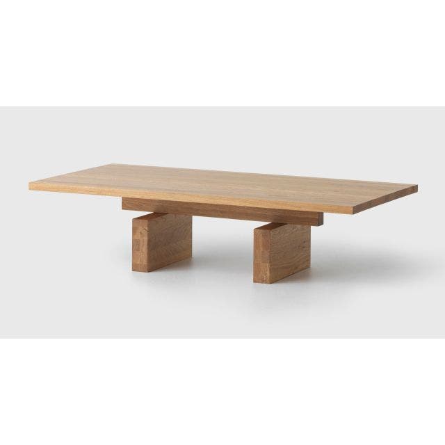 Resident Plane Round Dining Table