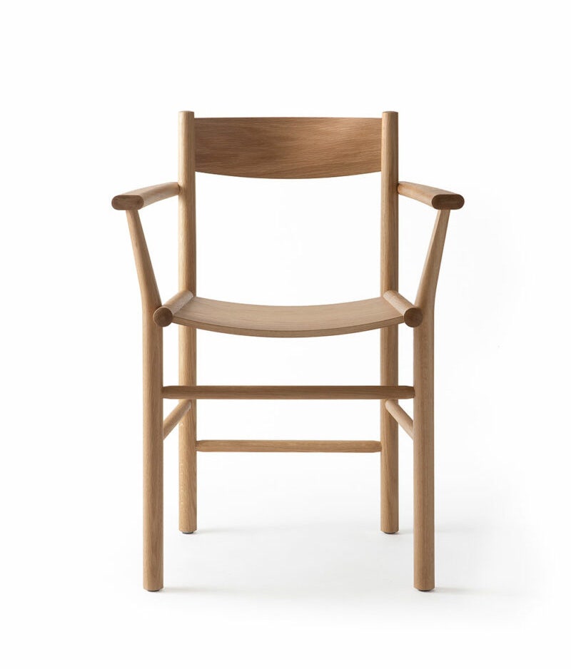 Nikari Linea Akademia Armchair