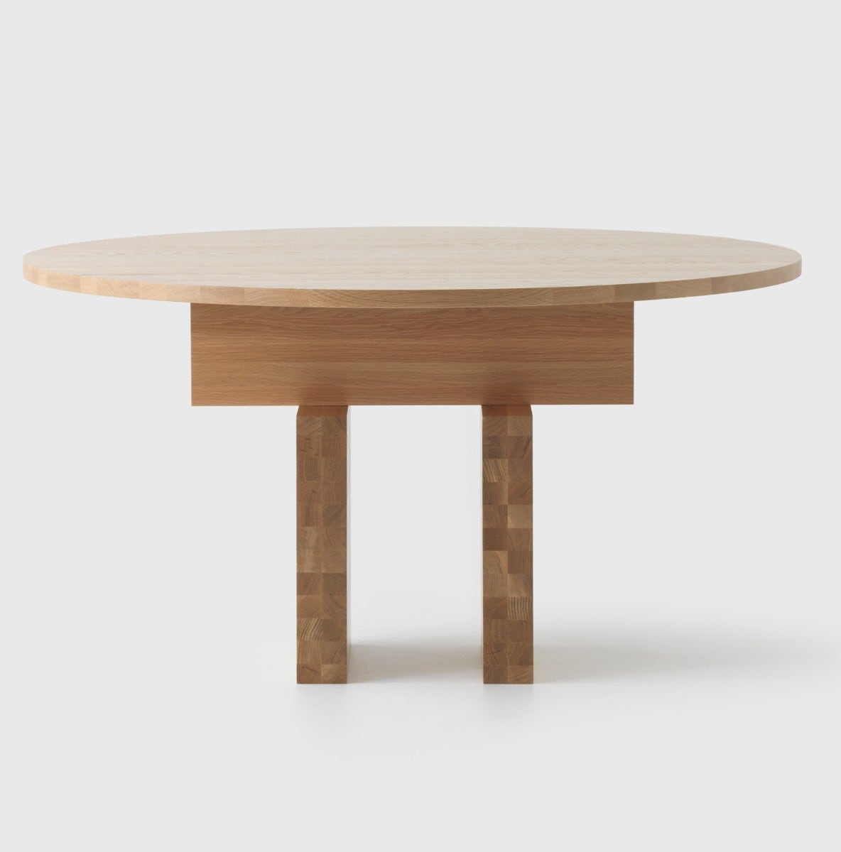 Resident Plane Round Dining Table